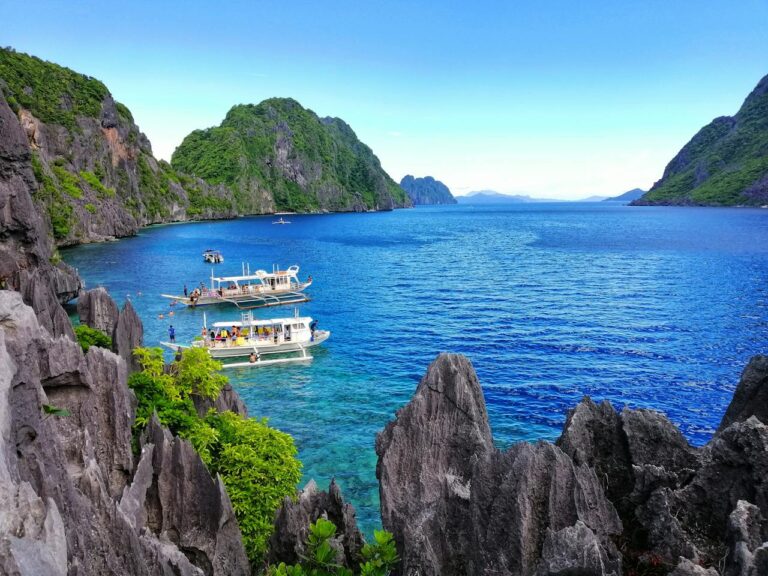 Discover the Top 20 Tourist Destinations in the Philippines