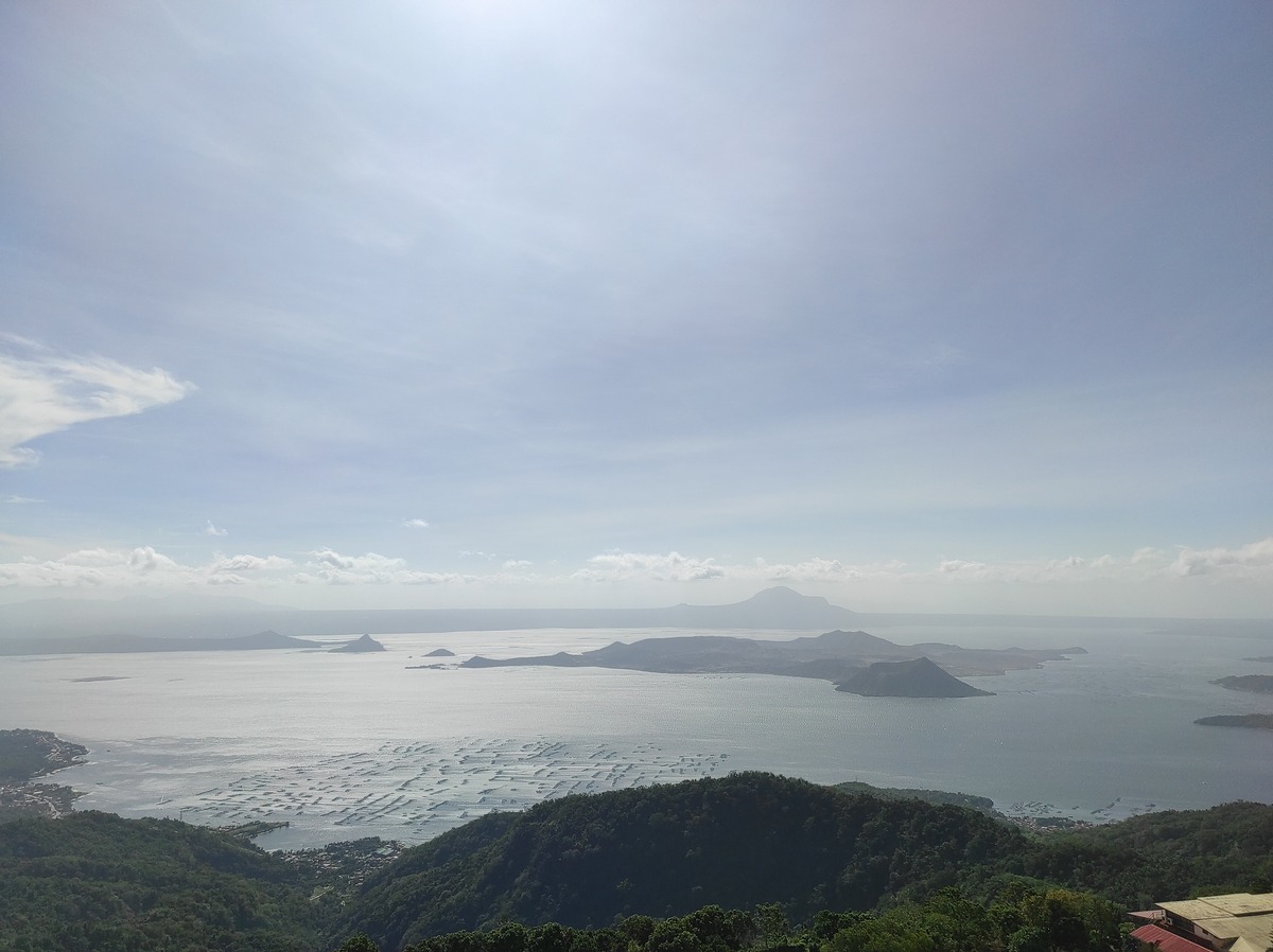 Tagaytay Getaway: Places to Visit + Taal View Staycation